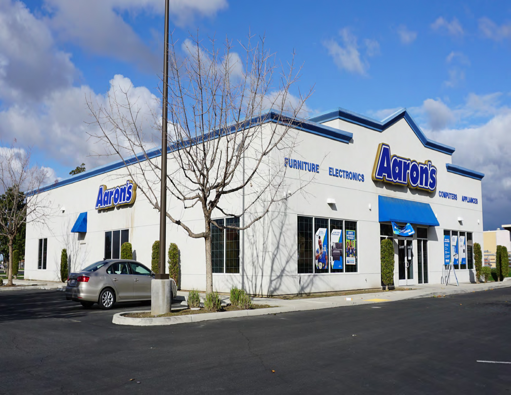 Aaron's - Featured Listing - Sambazis Retail Group